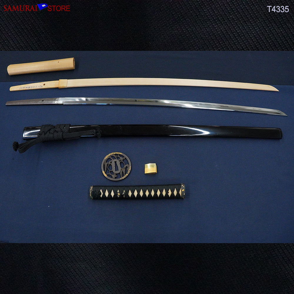 T4335 Katana Sword KUNIKANE w/ Ornate Mountings - Antique NBTHK Hozon ...